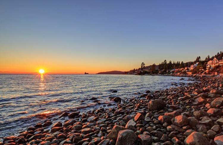 10 Countries with the Longest Coastline in the World - Insider Monkey