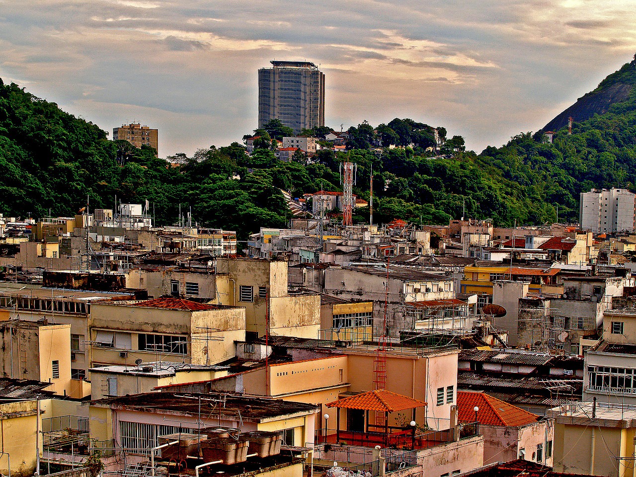 The World’s 10 Unfriendliest Cities Heading into 2024 - Insider Monkey