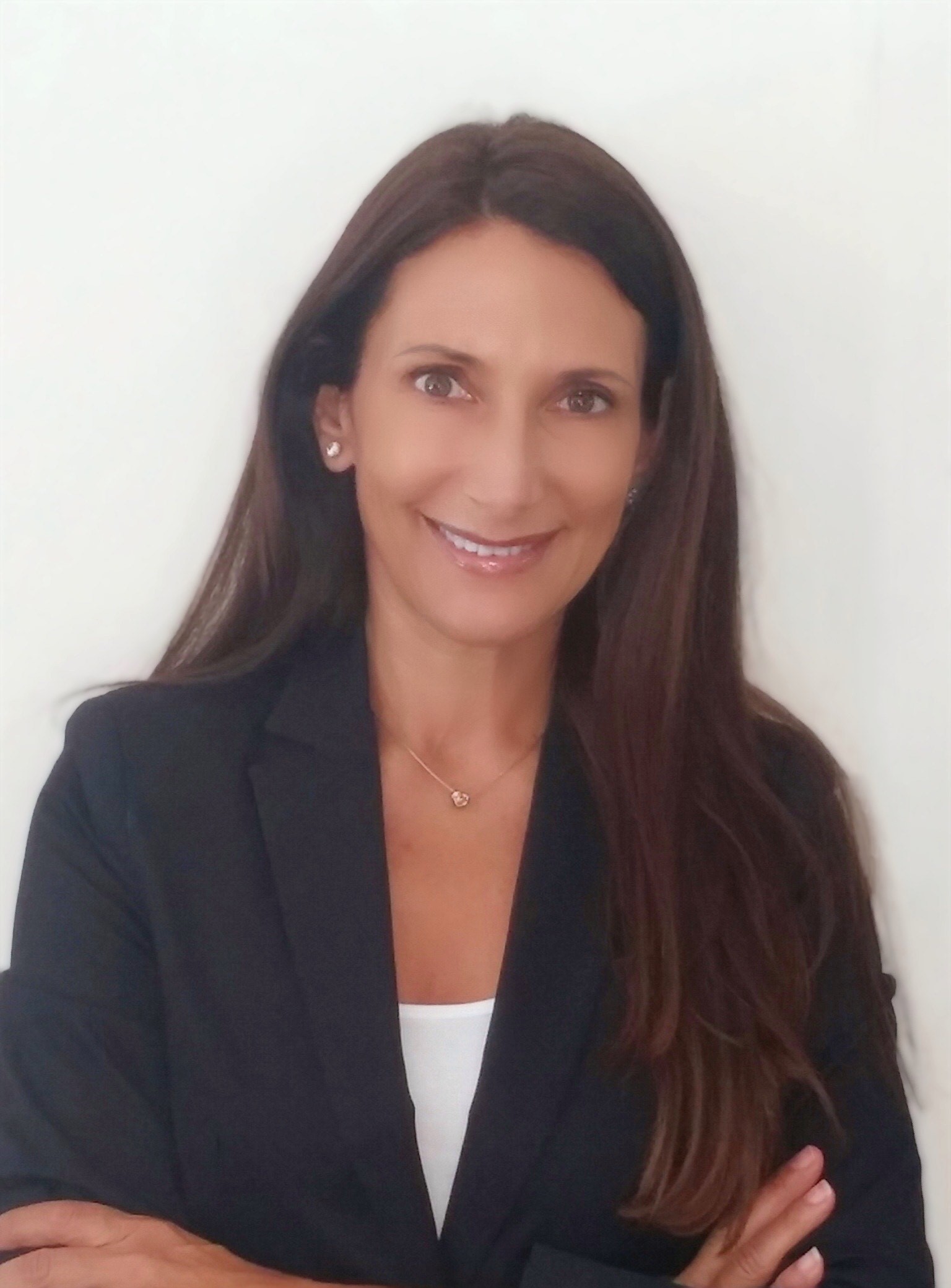 Tracey Ellison, aka “TheDiamondsGirl” Shares Her Success Story in the ...