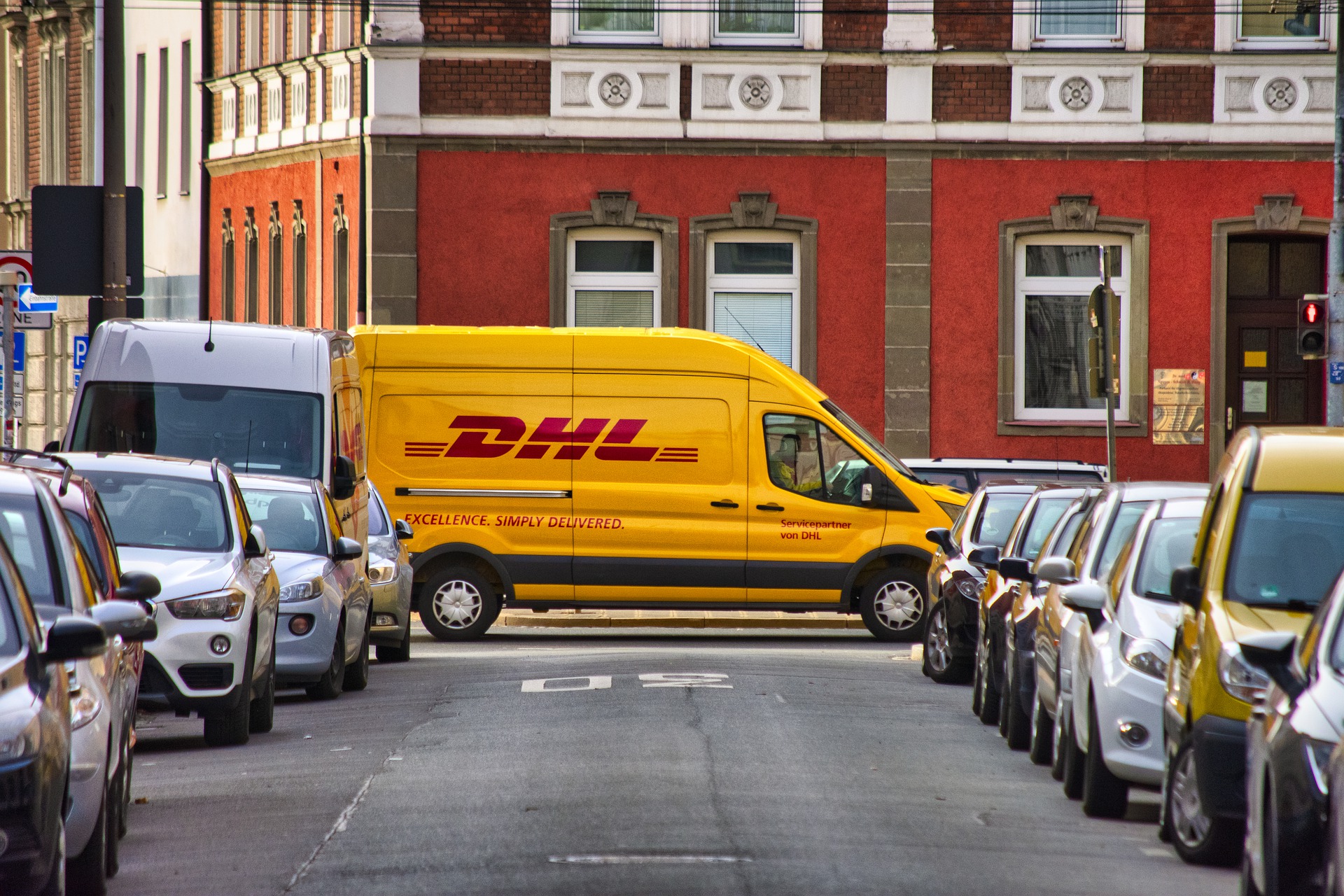 Deutsche Post AG (DHL.DE): Among the Best German Dividend Stocks to Buy ...