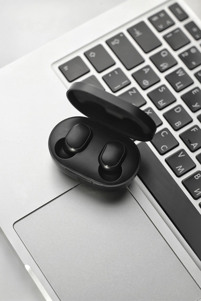 5 Affordable Alternatives to Airpods - Insider Monkey