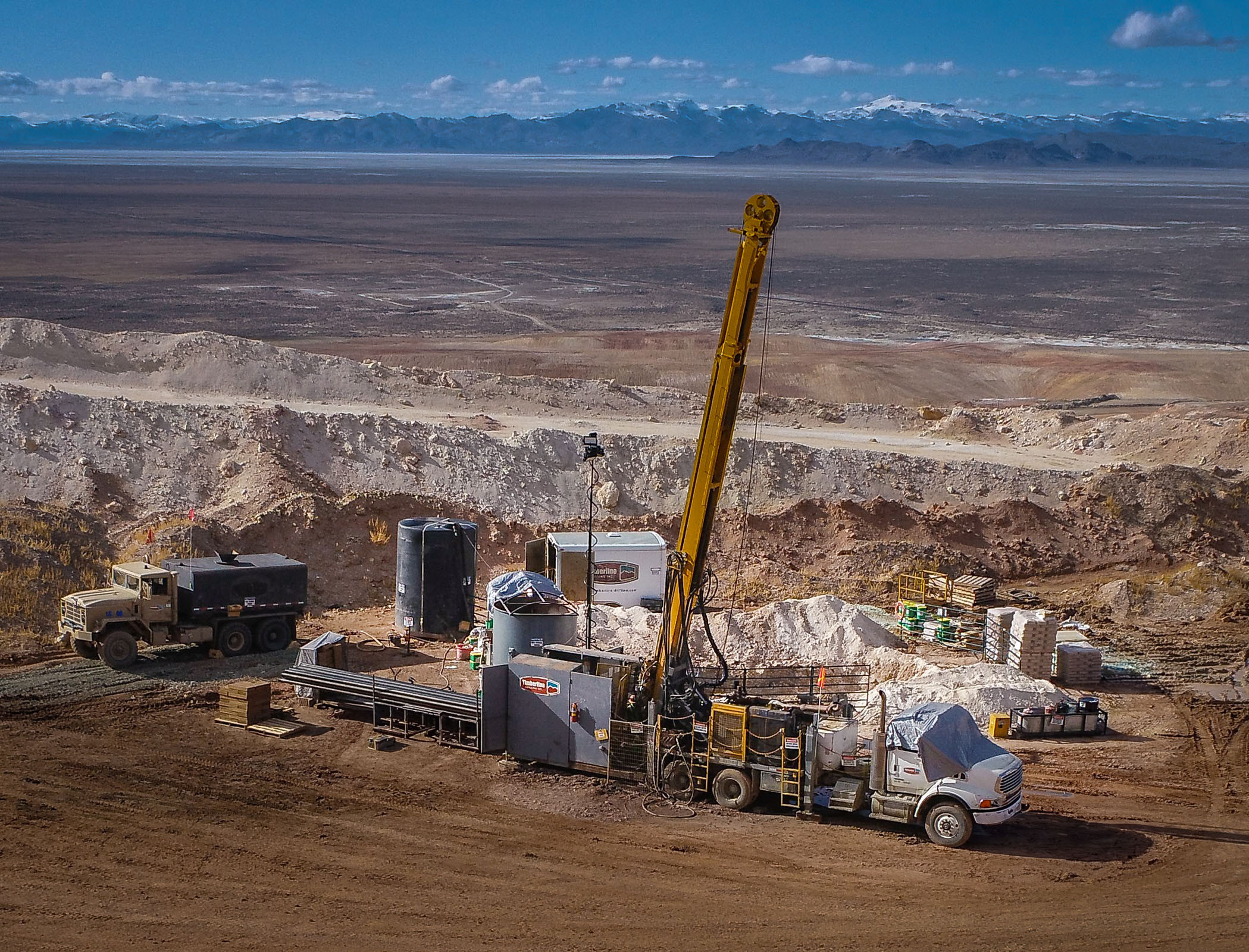 Hycroft Mining (HYMC) Soars 46% on Silver, Gold Rush - Insider Monkey