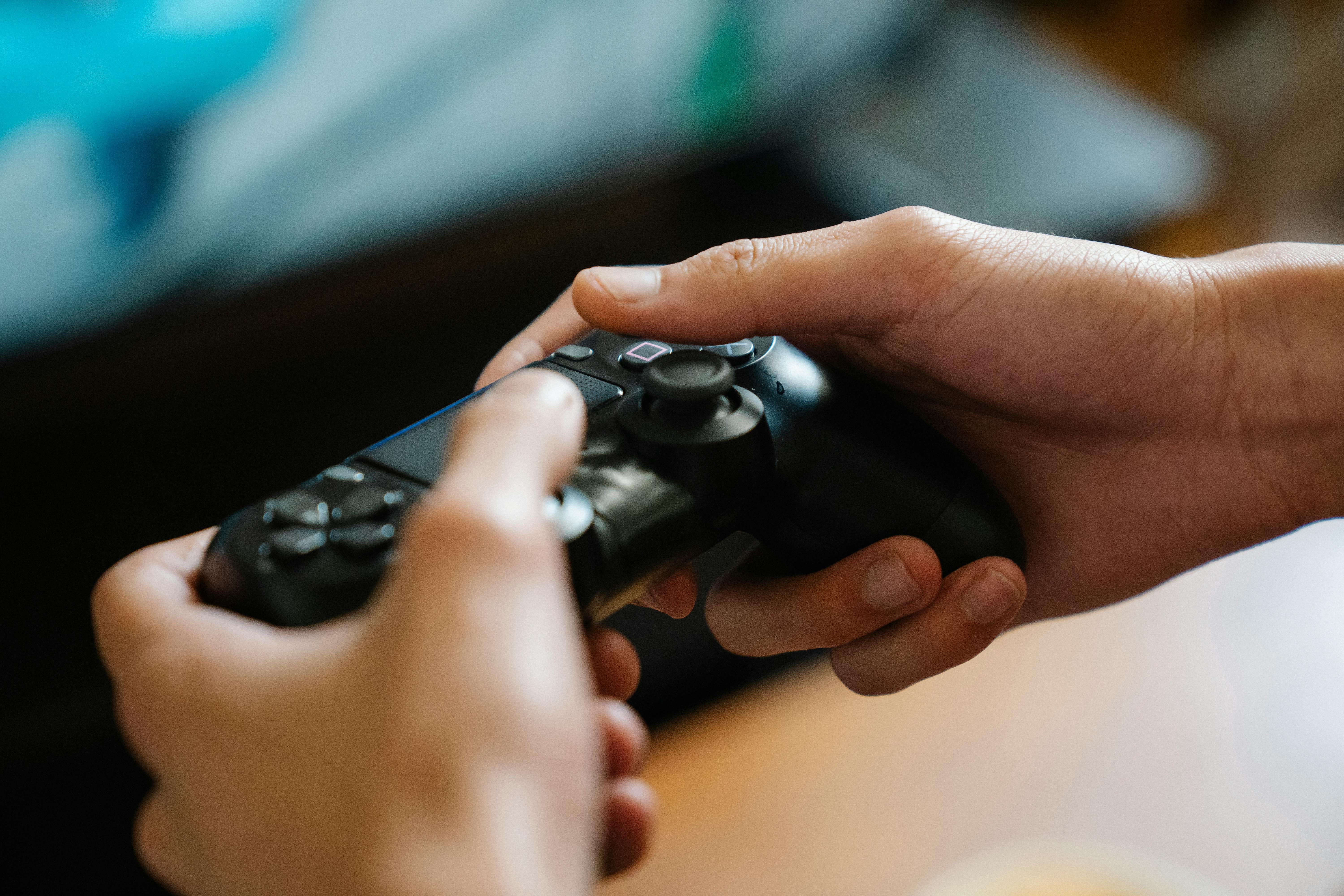 GameStop (GME) Climbs 4.8% on Ambitious Billion-Dollar Acquisition ...
